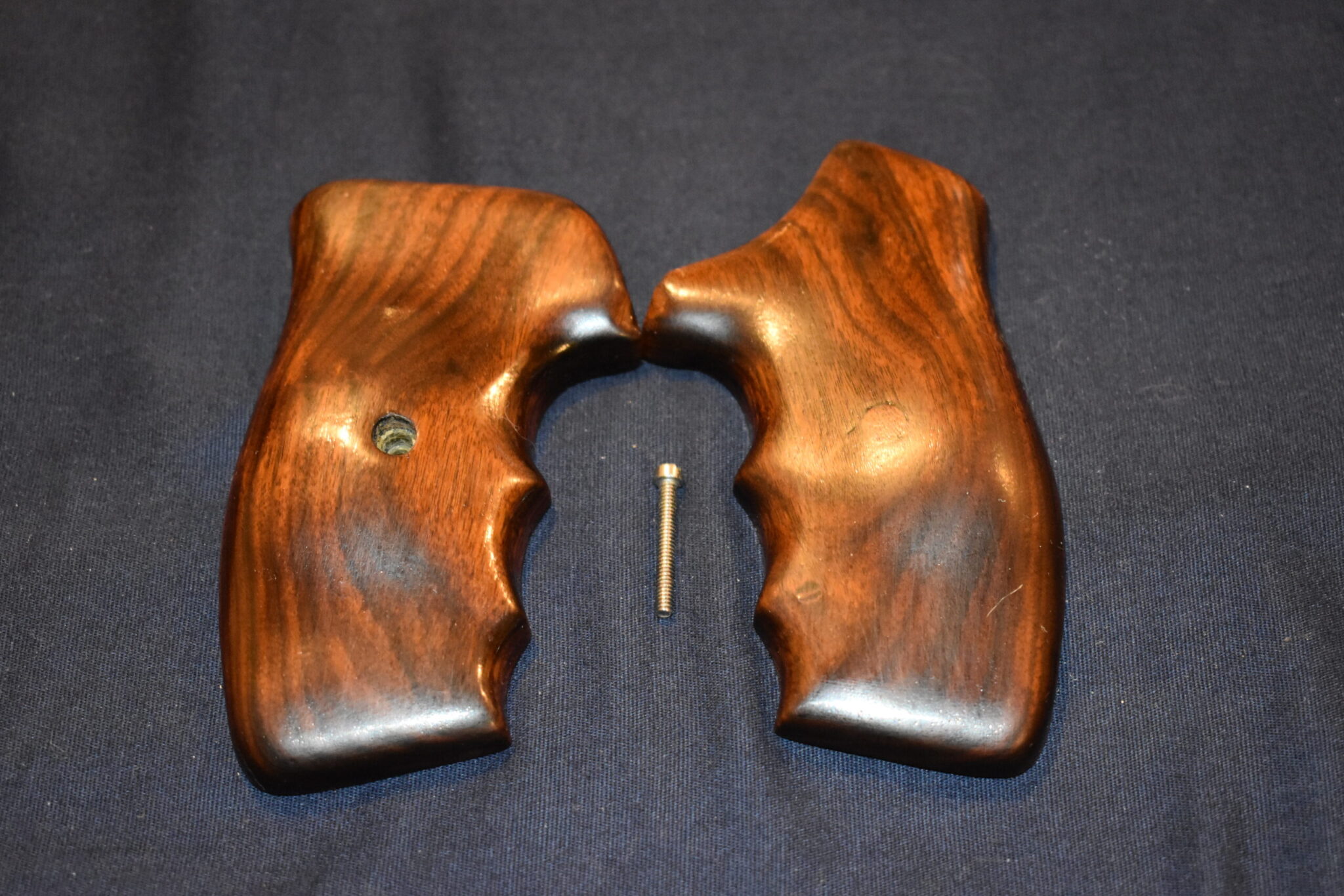 SMITH & WESSON K FRAME ROUND BUTT FUZZY FARRANT CUSTOM GRIPS SWKFF5 ...