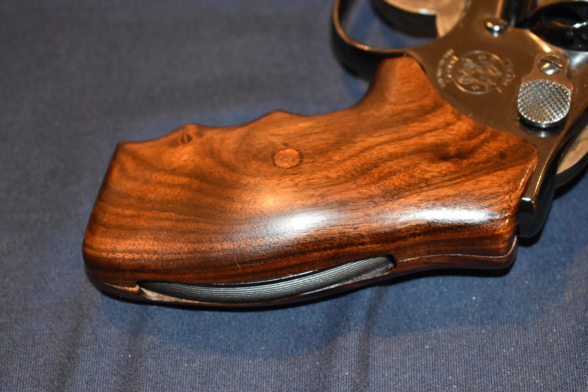 SMITH & WESSON K FRAME ROUND BUTT FUZZY FARRANT CUSTOM GRIPS SWKFF5 ...