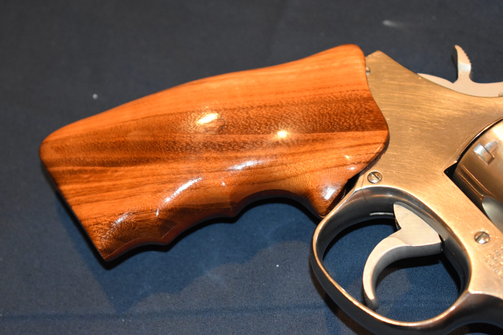 SMITH & WESSON K FRAME SQUARE BUTT FUZZY FARRANT CUSTOM GRIPS SWKFF6 ...